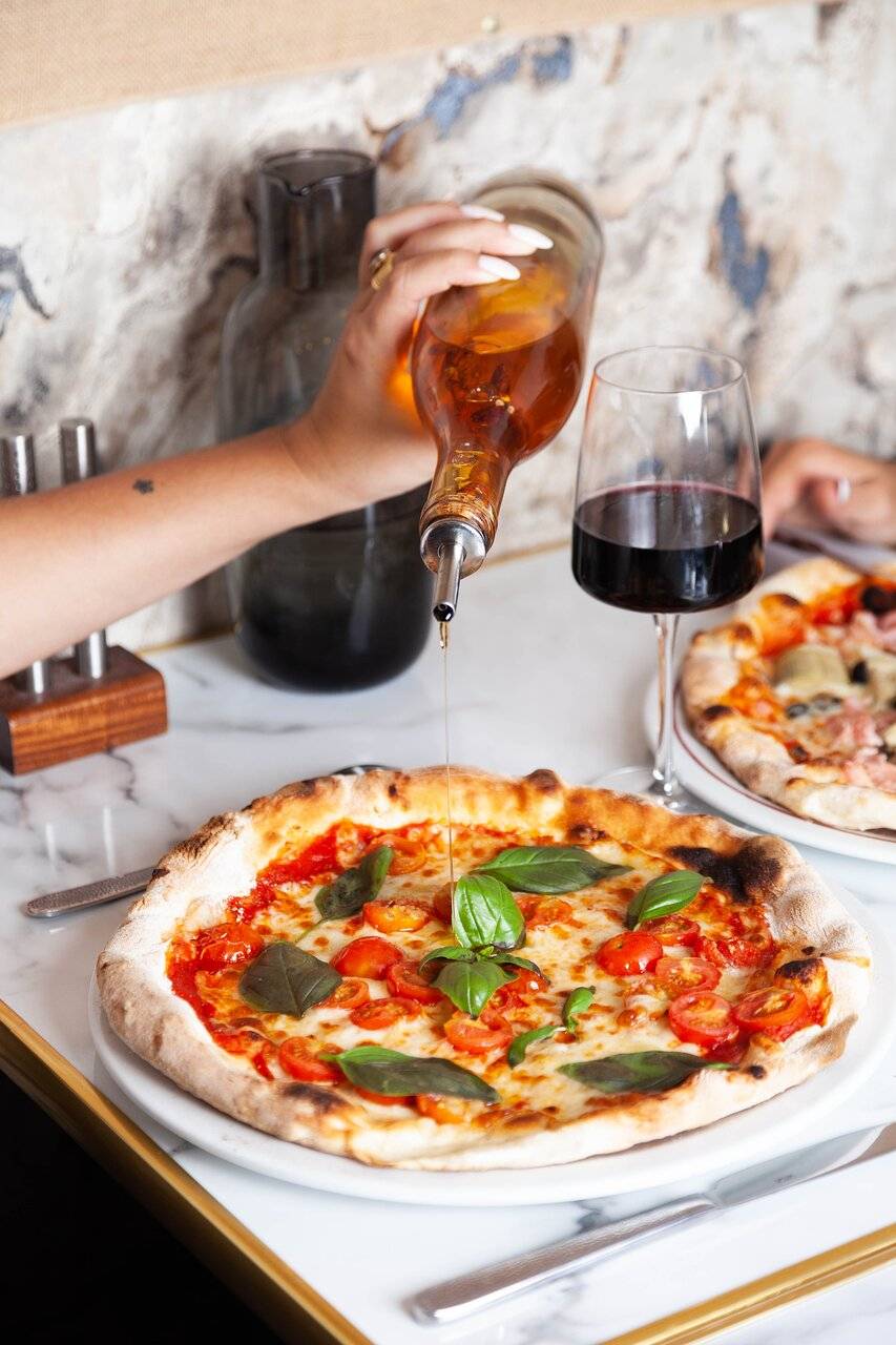 La Matta, Paris - Commandez avec Usell